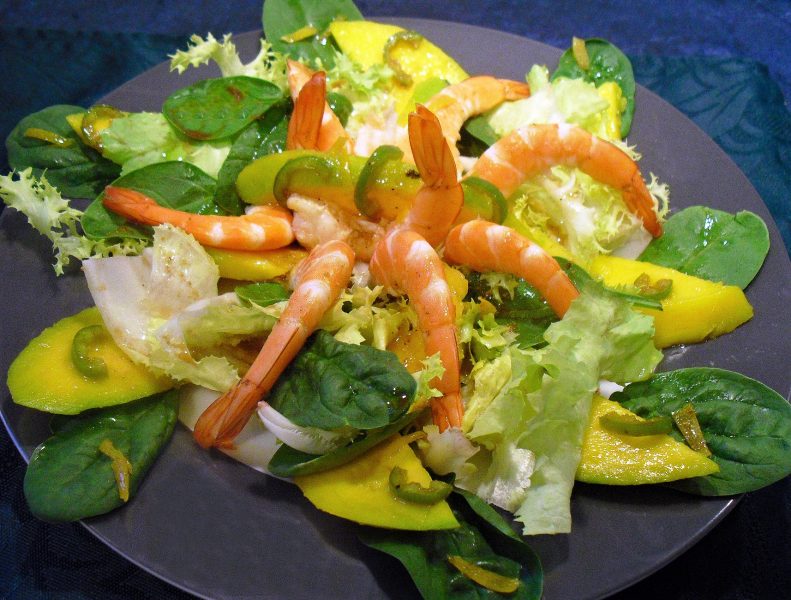 Salade Mangues Crevettes La Recette Facile Par Toqués 2 Cuisine