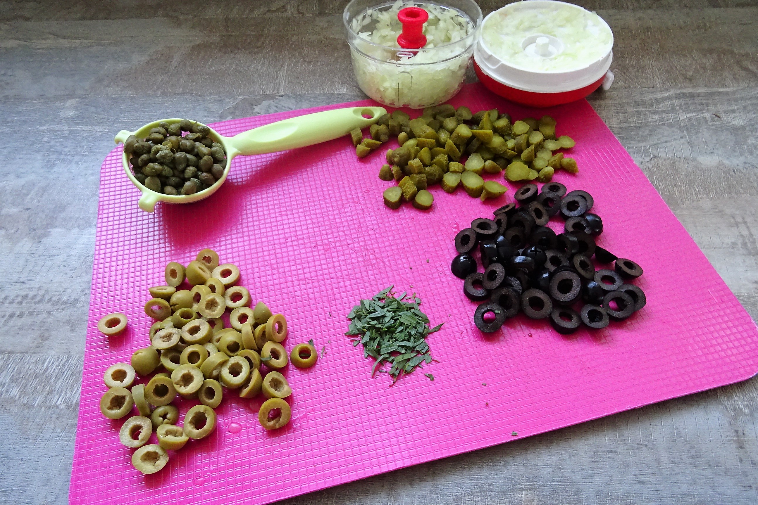 Thon frais sauce charcutière - La recette facile par Toqués 2 Cuisine