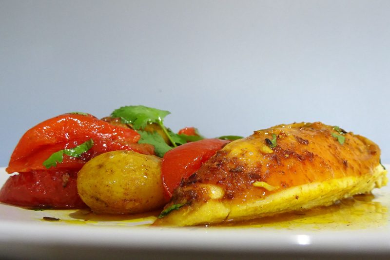 Poulet rôti aux épices orientales - La recette facile par Toqués 2 Cuisine