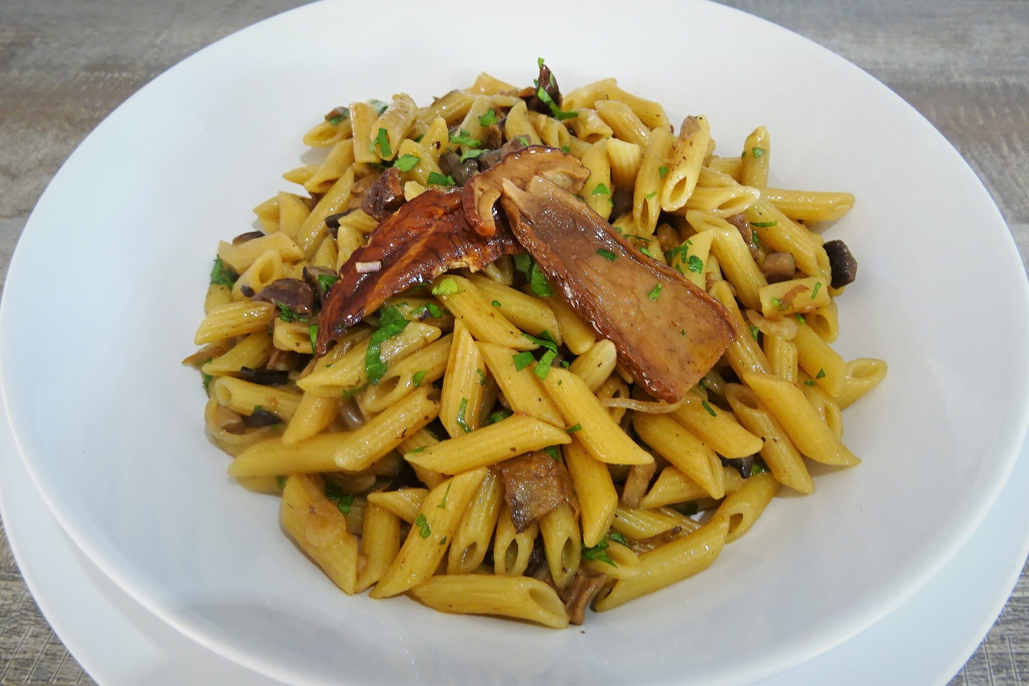 Penne aux champignons façon risotto - La recette facile par Toqués 2 ...