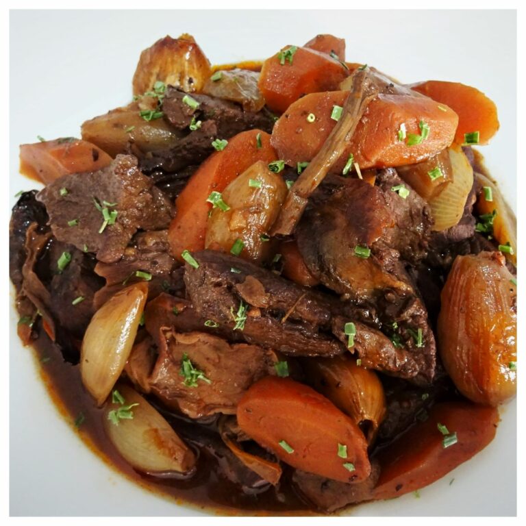 Estouffade de bœuf - La recette facile par Toqués 2 Cuisine